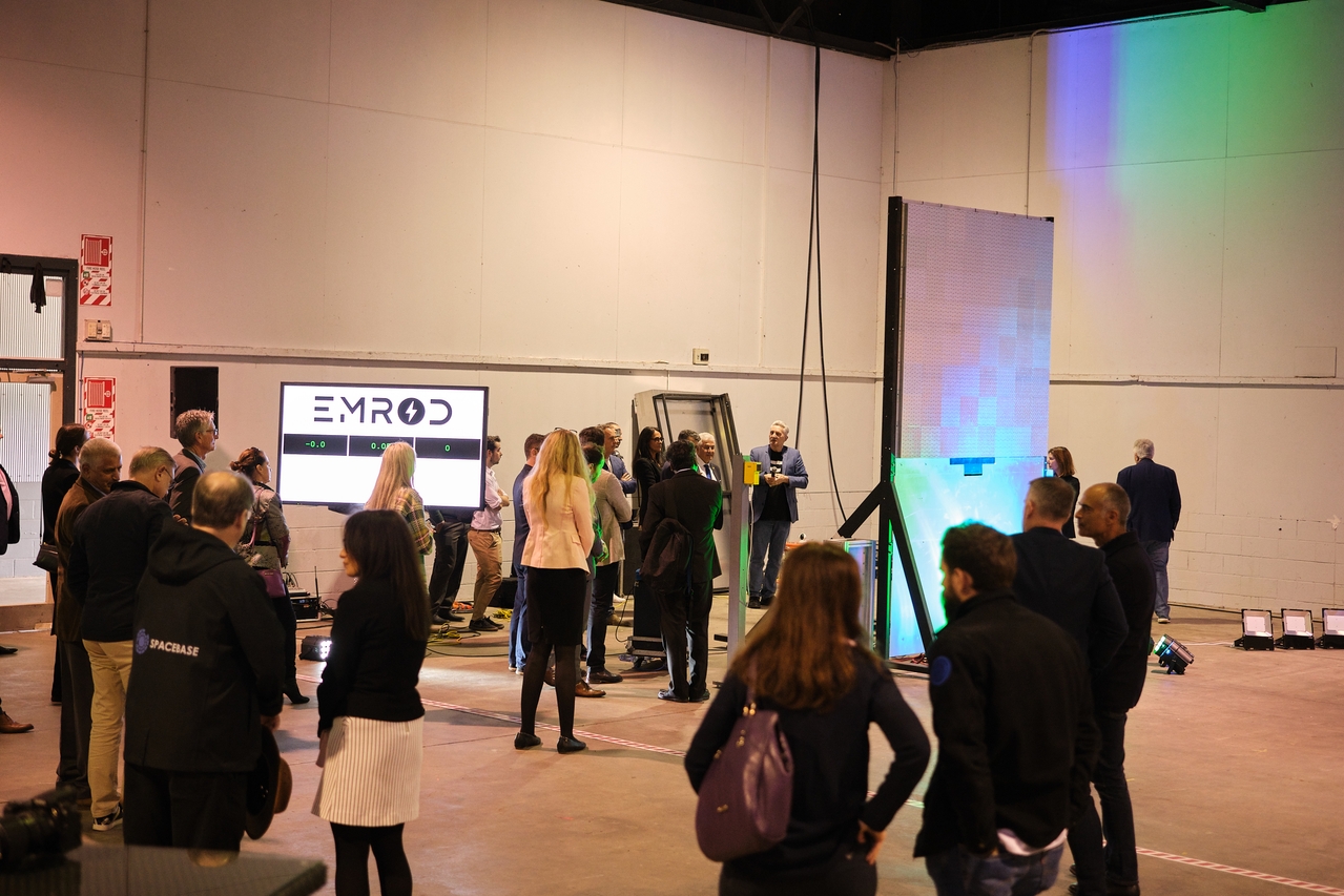 EMROD | International Delegation Witness EMROD's Wireless Power-Beaming ...